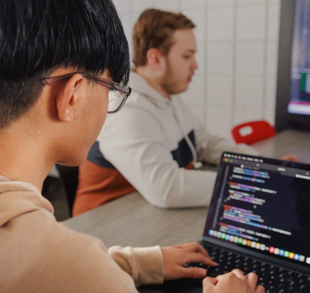 Full-Stack Developer – MITT